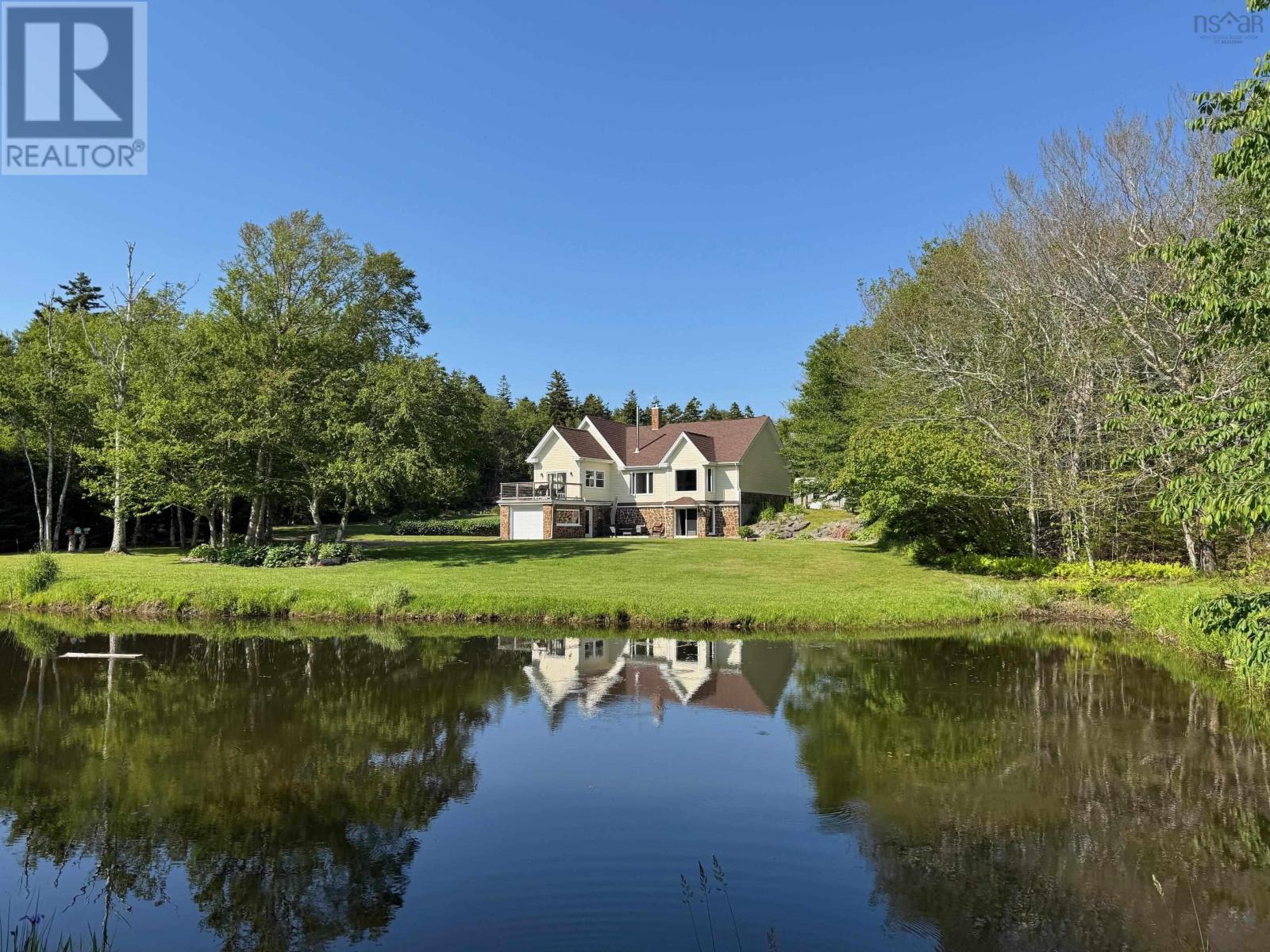 À vendre : 559 P F Comeau Road, Comeauville, Nouvelle-Écosse B0W1M0 ...