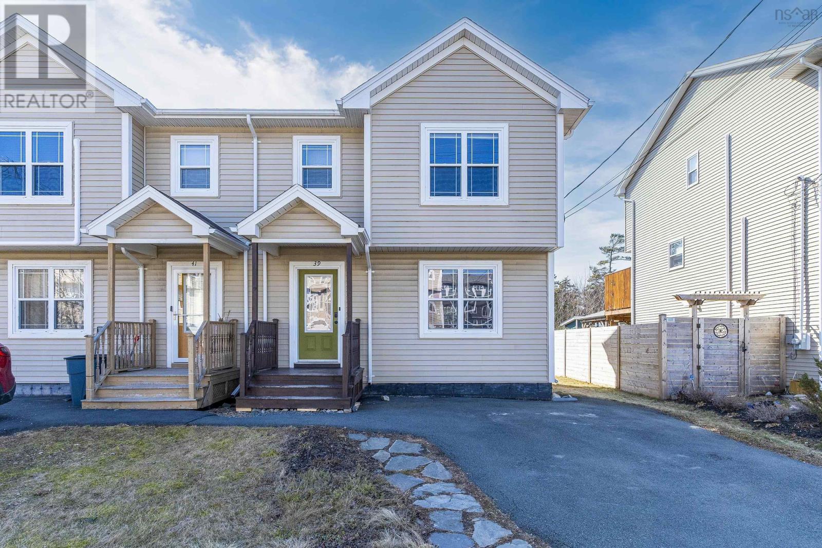 39 Lier Ridge, Halifax, Nova Scotia B3P0C6 | REALTOR.ca