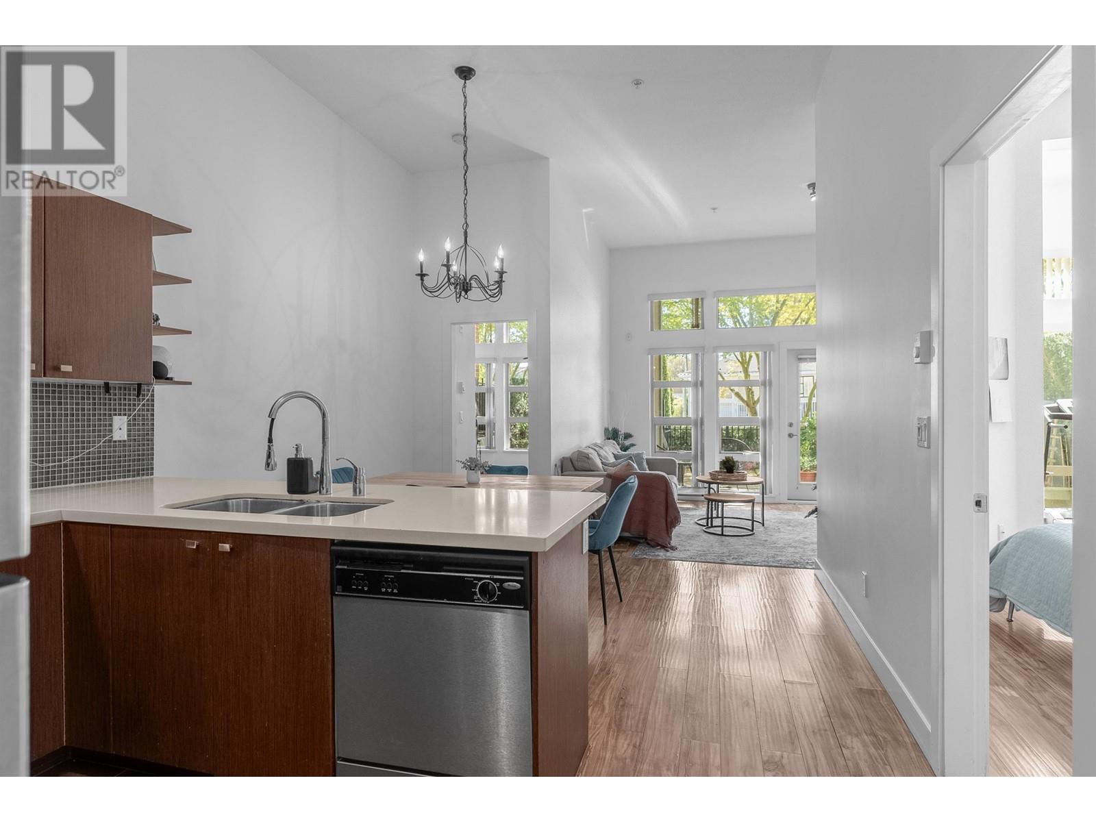 For sale: 116 738 E 29TH AVENUE, Vancouver, British Columbia V5V0B6 ...