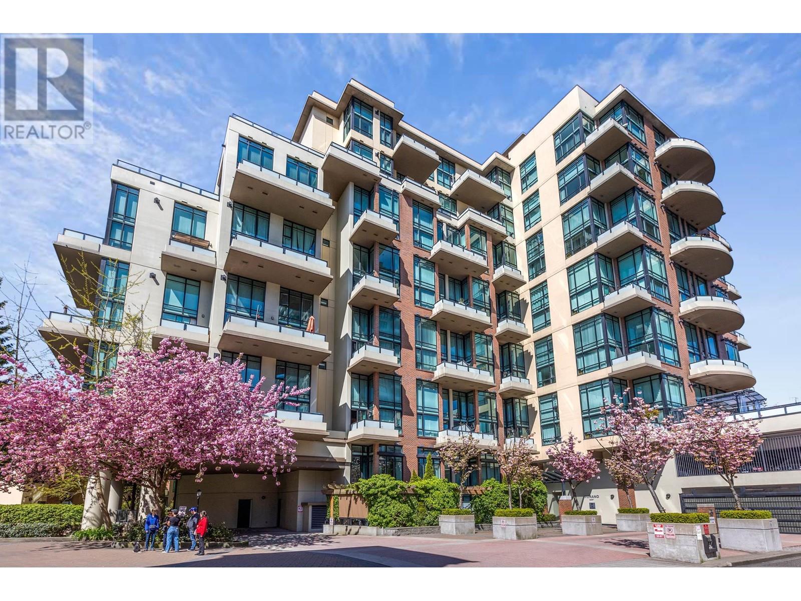 À vendre : 315 10 RENAISSANCE SQUARE, New Westminster, Colombie ...