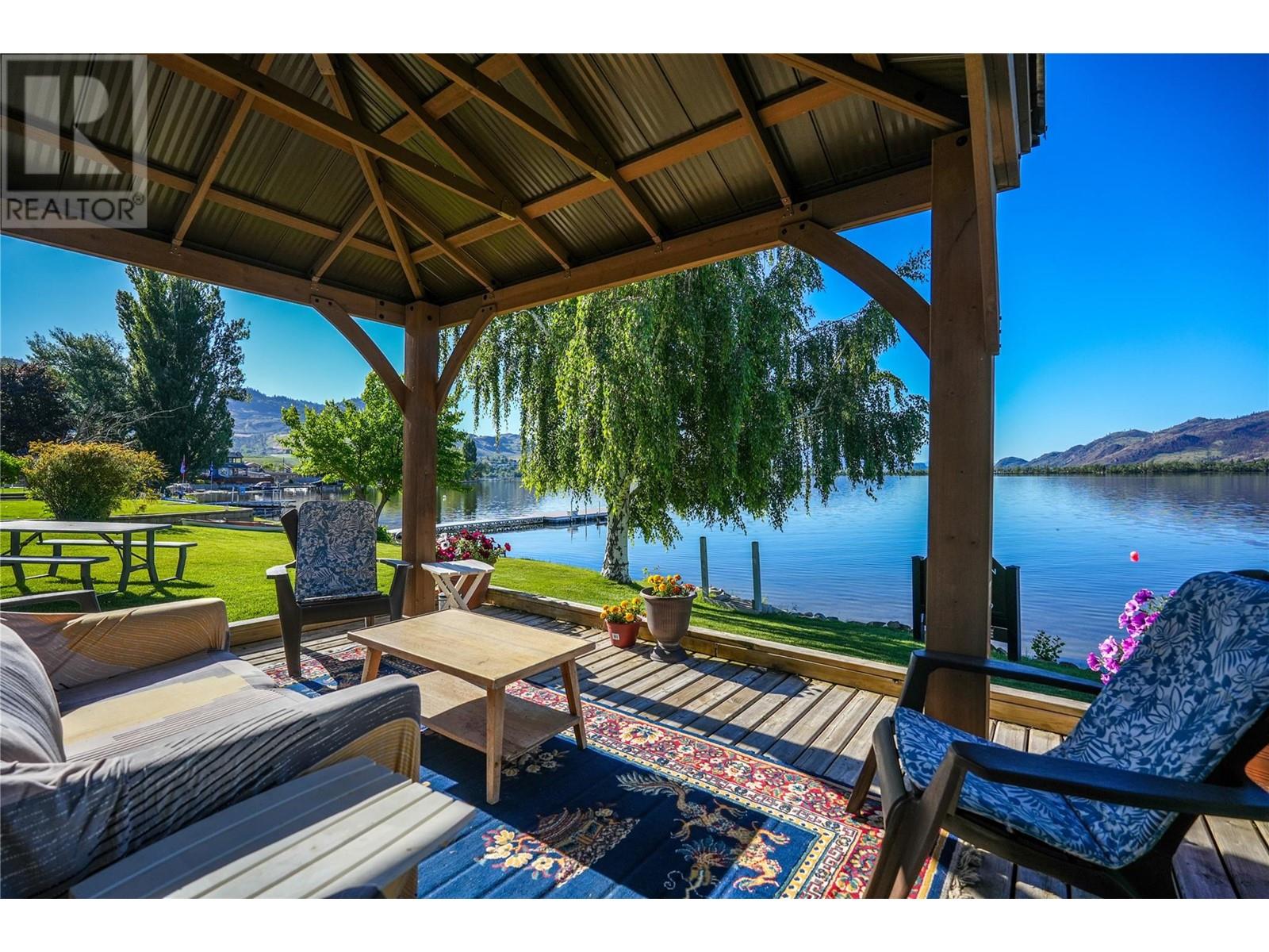 For sale: 9 Harbour Key Drive, Osoyoos, British Columbia V0H1V3 ...