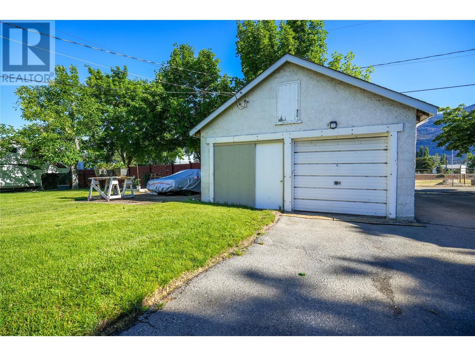 For sale: 9 Harbour Key Drive, Osoyoos, British Columbia V0H1V3 ...