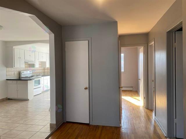 À louer : 8809 Rue Chartrand, Montréal (LaSalle), Québec H8R2R4 - 15516619 | REALTOR.ca