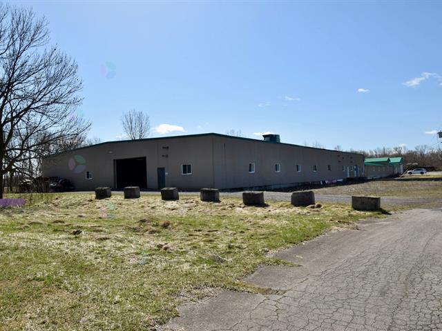 For sale: 1544-1558 Ch. de la 4e-Concession, Elgin, Quebec J0S2E0 ...
