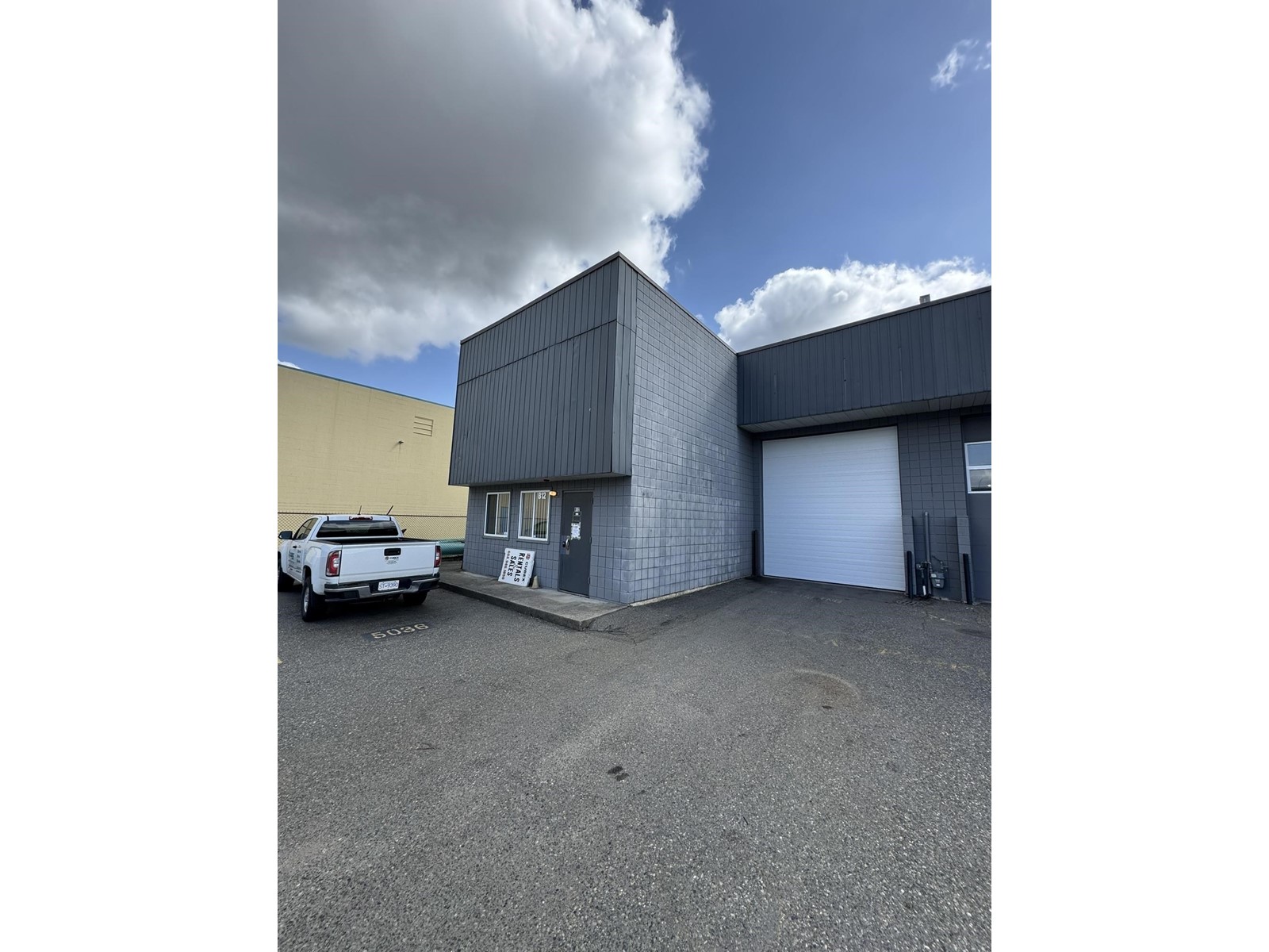 For lease: B12 33733 KING ROAD, Abbotsford, British Columbia V2S7M9 ...