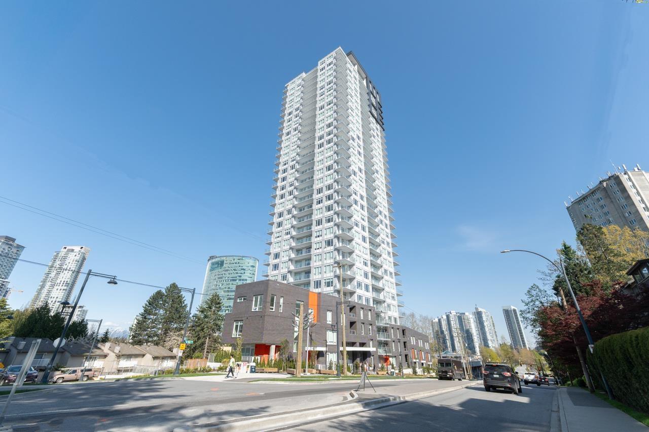 For sale: 301 13387 OLD YALE ROAD, Surrey, British Columbia V3T5A2 ...