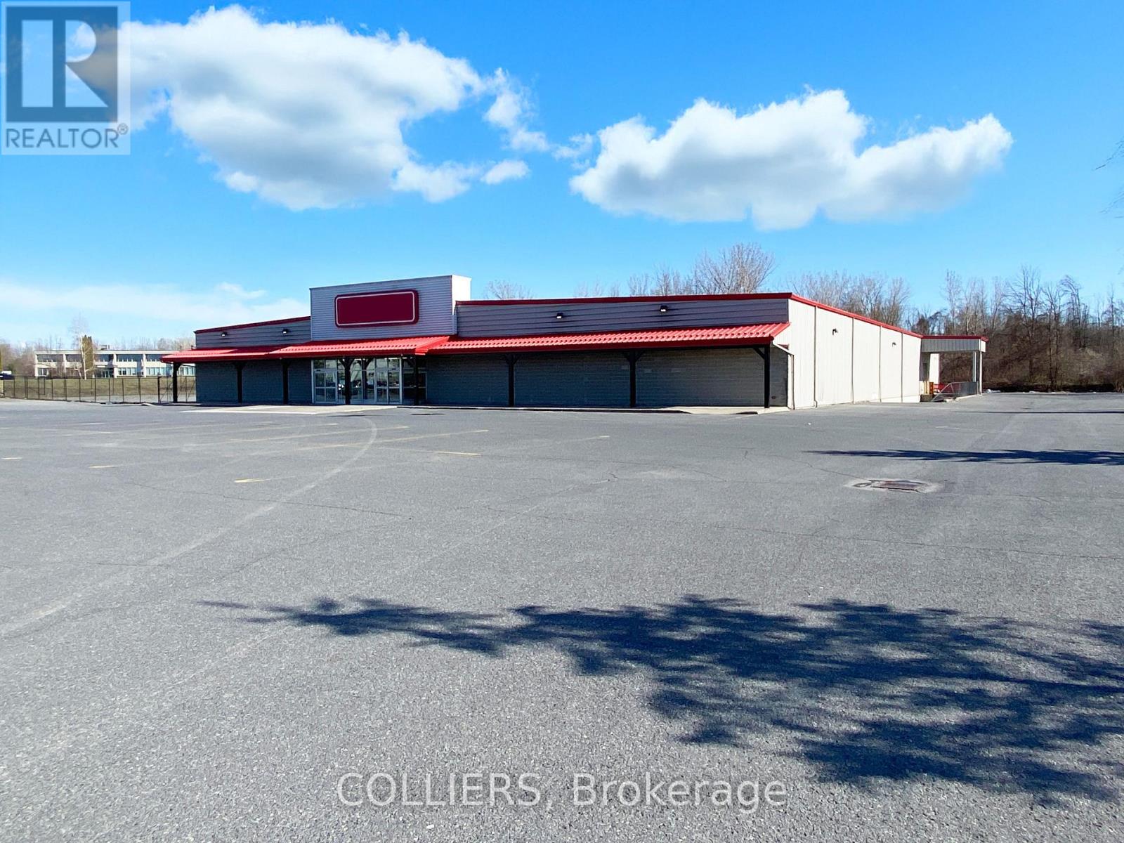 For lease: 1850 VINCENT MASSEY DRIVE, Cornwall (Cornwall), Ontario ...