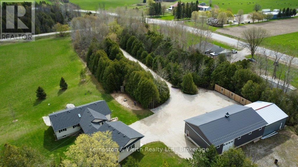 For sale: 112 OLD BRIDGE ROAD S, West Grey, Ontario N4N3B8 - X12129544 ...