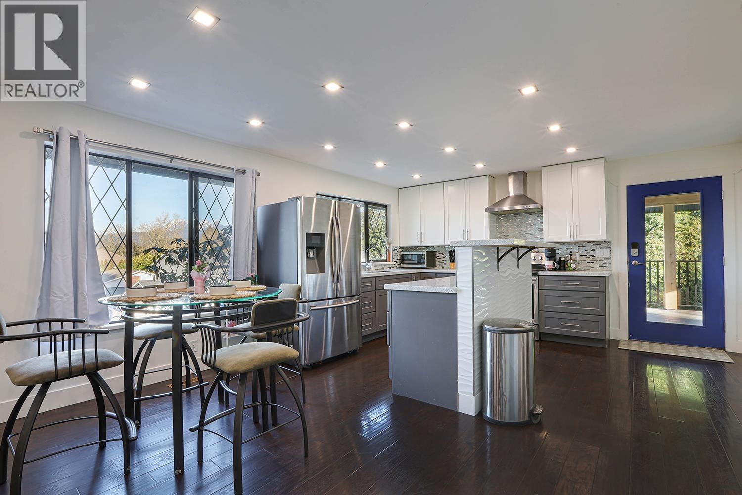 For sale: 22764 124 AVENUE, Maple Ridge, British Columbia V2X4K1 ...