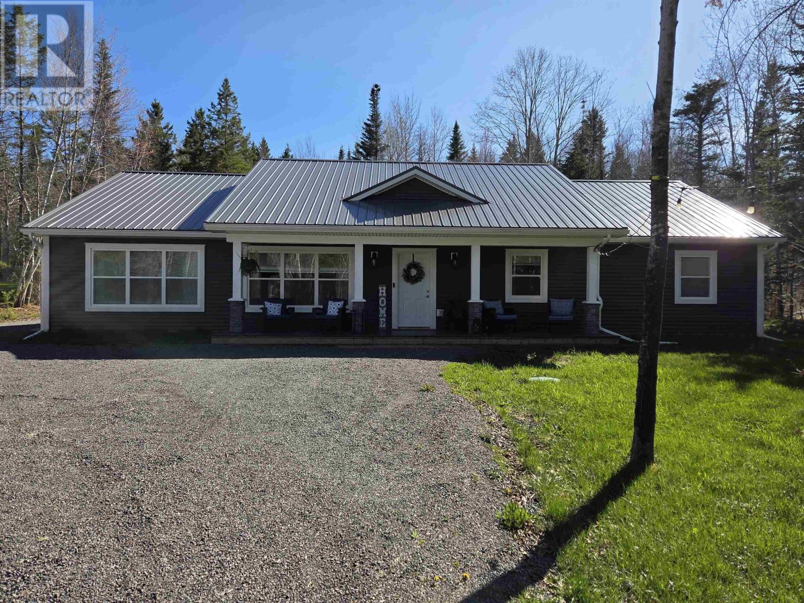 For sale: 60 Muir Drive, Ellershouse, Nova Scotia B0N1L0 - 202502067 ...