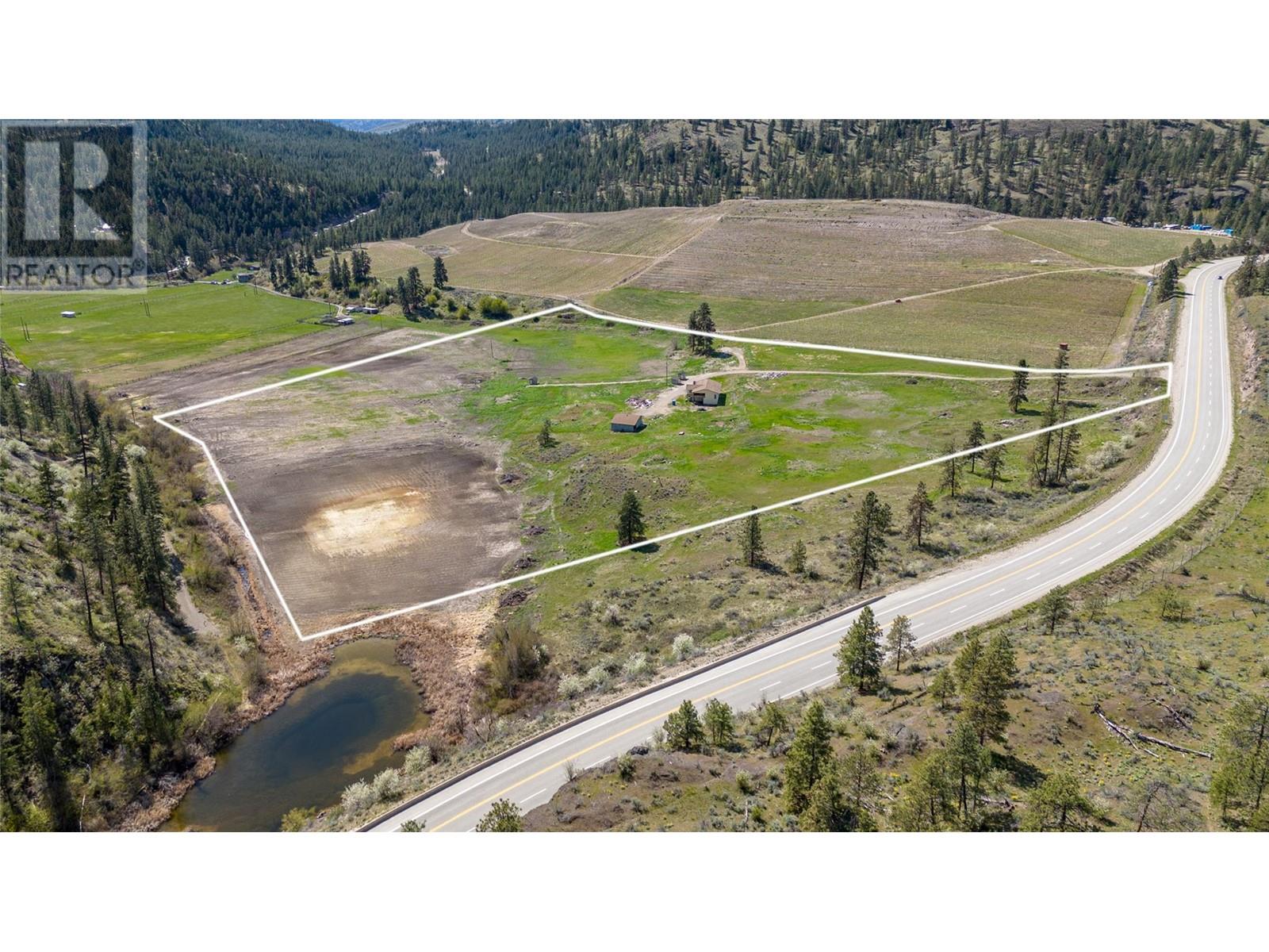 For sale: 101 HWY 3A Highway, Kaleden, British Columbia V0H1K0 ...