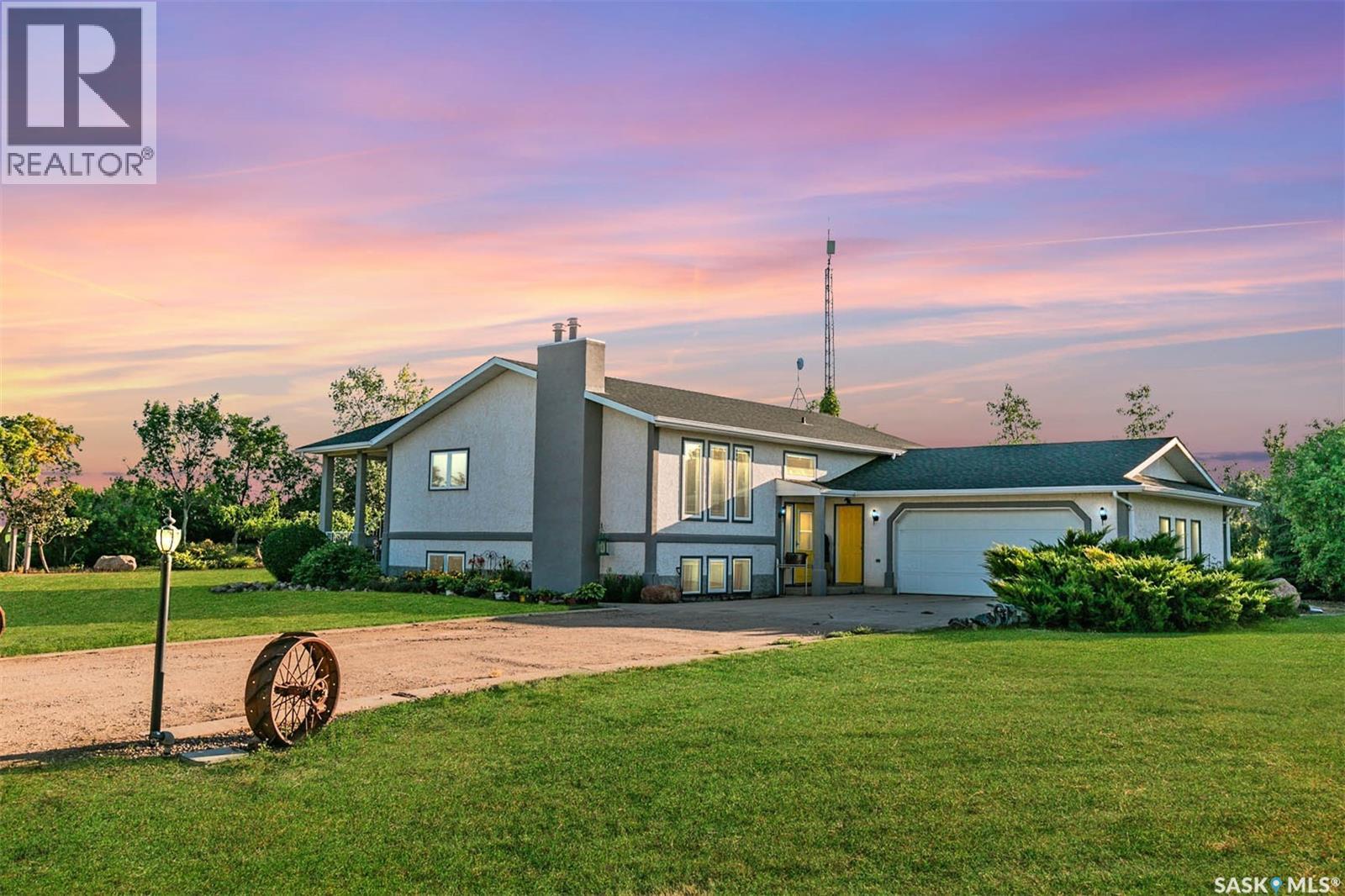 For sale: Scholer Acreage, Luseland, Saskatchewan S0L2A0 - SK006261 ...