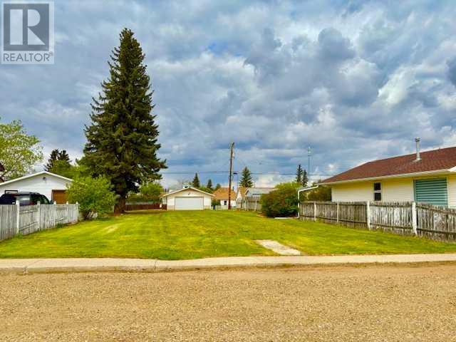 For sale: 5012 48 Street, Hardisty, Alberta T0B1V0 - A2222301 | REALTOR.ca
