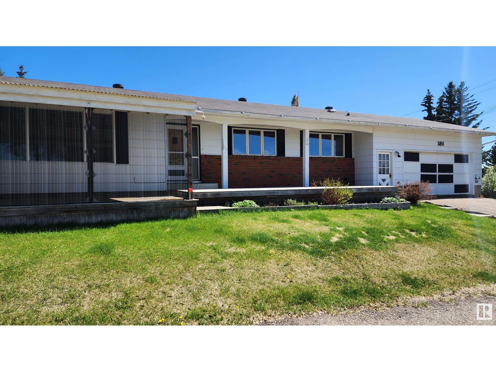 For sale: 5413 50 ST, Elk Point, Alberta T0A1A0 - E4437224 | REALTOR.ca