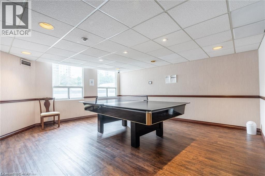 For sale: 3650 KANEFF Crescent Unit# 2302, Mississauga, Ontario L5A4A1 ...