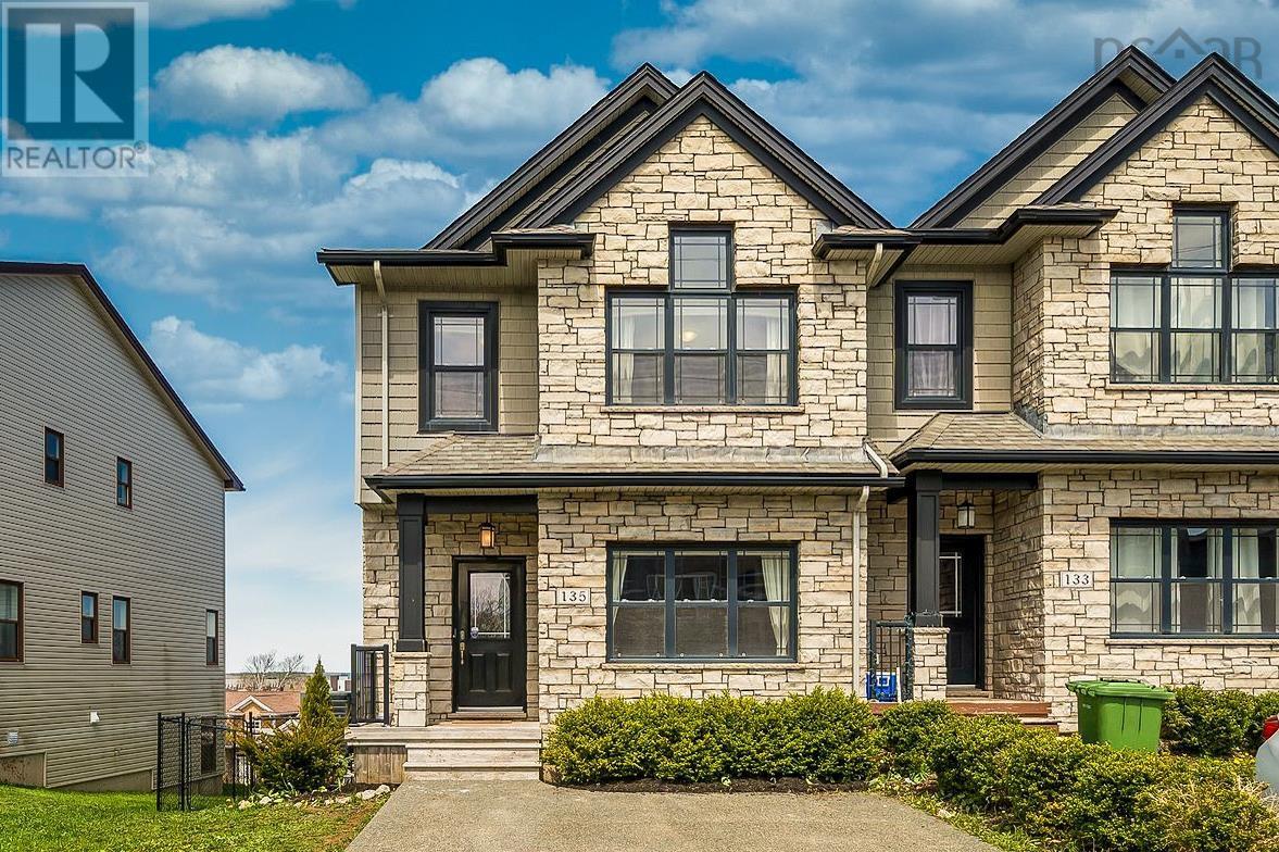 135 Maple Grove Avenue, Timberlea, Nova Scotia B3T0C9 | REALTOR.ca