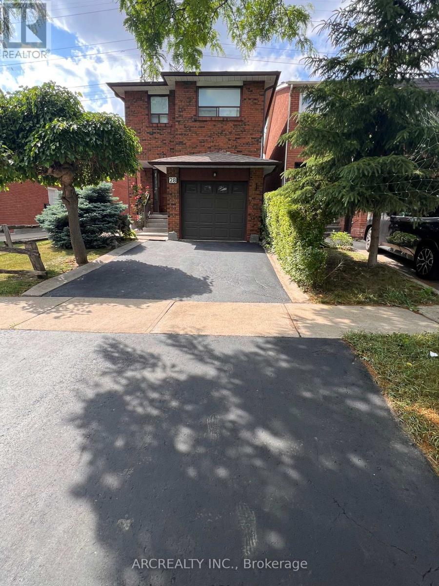 For sale: 28 OAKMOUNT CRESCENT, Vaughan (Glen Shields), Ontario L4K2C3 ...