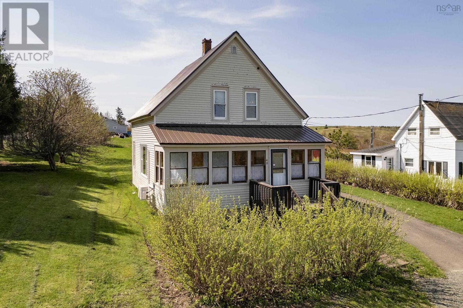 40 Hall Street, Springhill, Nova Scotia B0M1X0 | REALTOR.ca