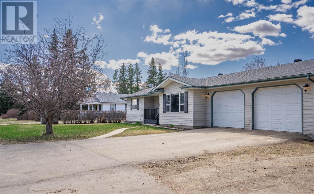 For sale: 4928 52 Street, Clive, Alberta T0C0Y0 - A2212078 | REALTOR.ca