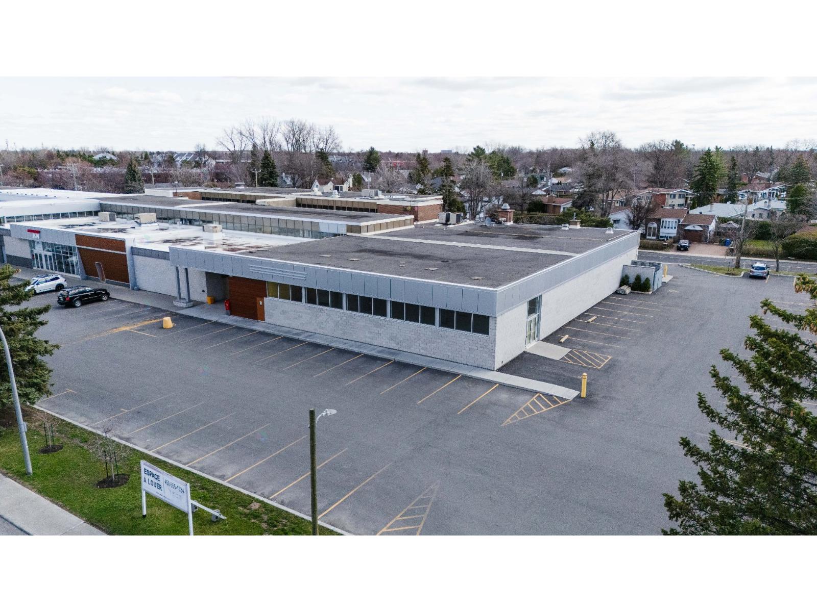For lease: 280 Boul. du Fort-St-Louis, Boucherville, Quebec J4B1S1 ...