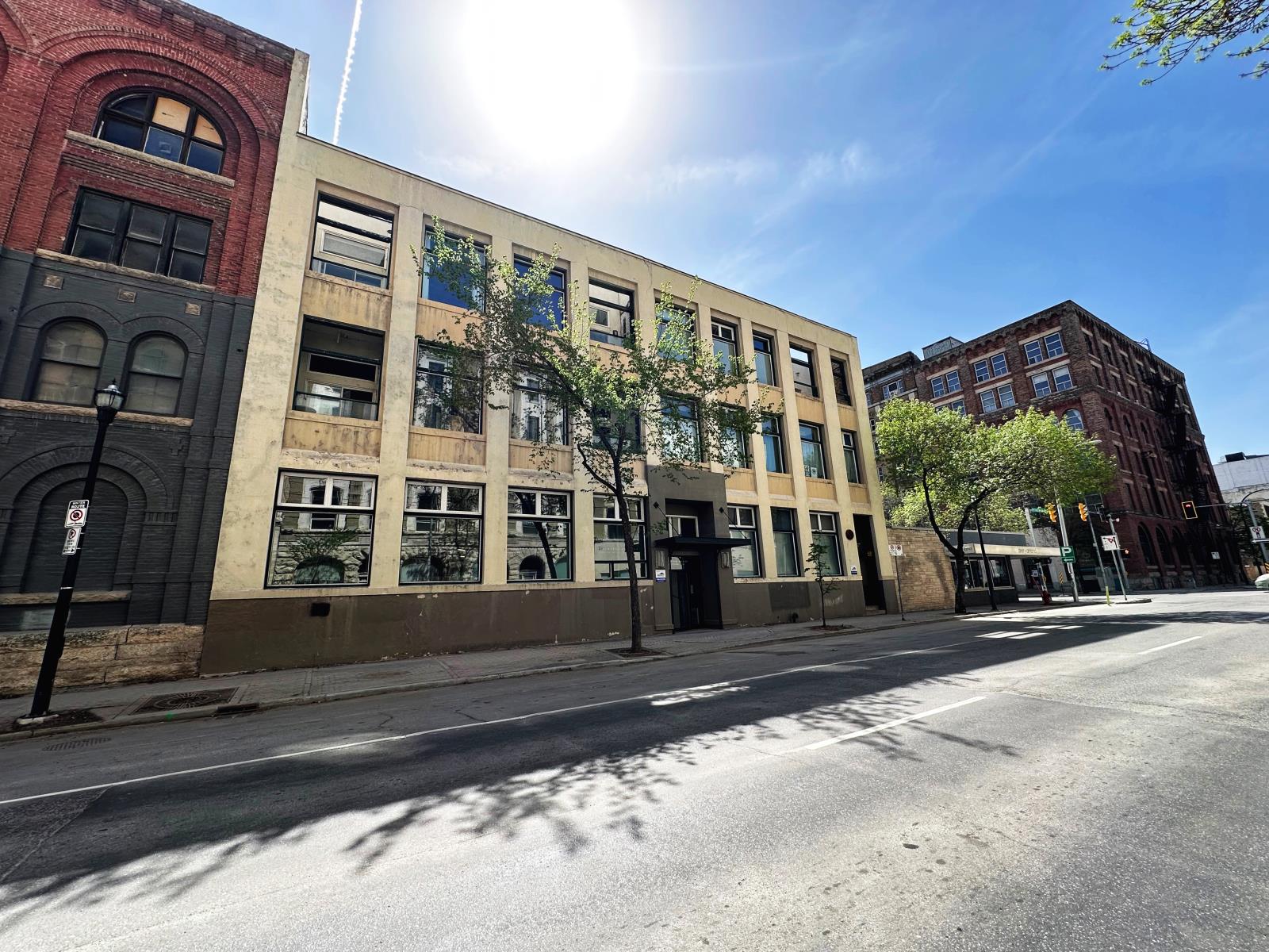 For lease: 89 Princess St, Winnipeg, Manitoba R3B1K6 ...