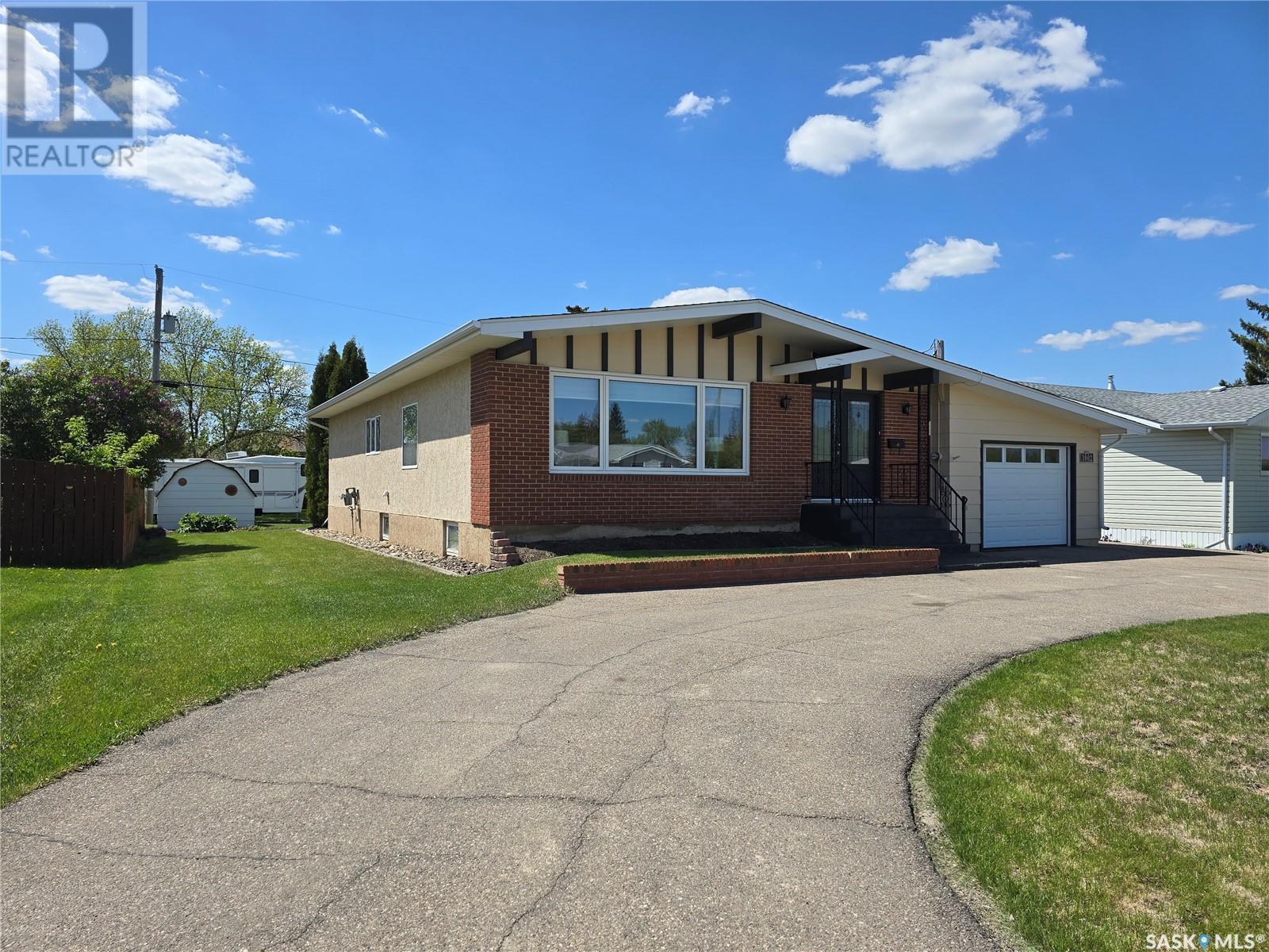 For sale: 1002 Desmond STREET, Grenfell, Saskatchewan S0G2B0 - SK007259 ...