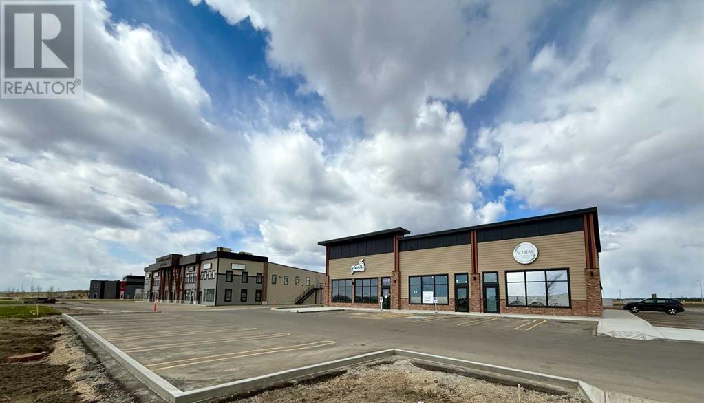 For sale: 11702 104 Avenue, Grande Prairie, Alberta T8V6K8 - A2225063 ...