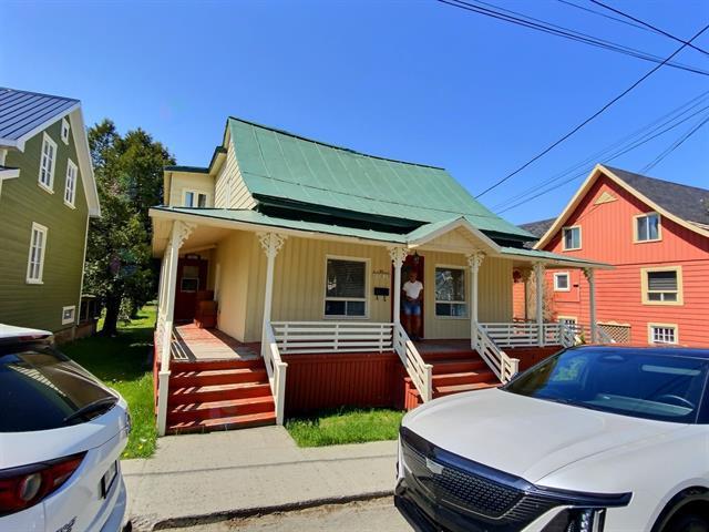 For sale: 701-705 Route 289, Saint-Alexandre-de-Kamouraska, Quebec ...