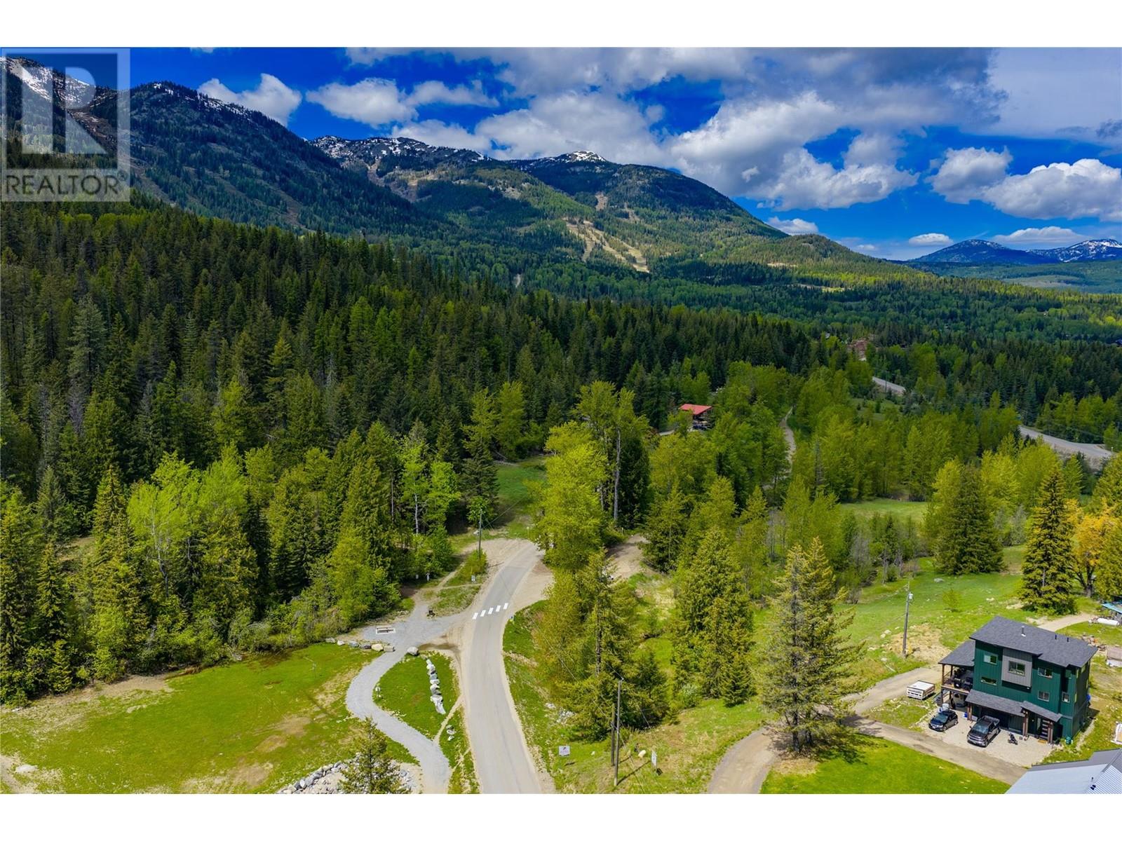 For sale: 201 JOLIFFE Way, Rossland, British Columbia V0G1Y0 - 10349320 ...