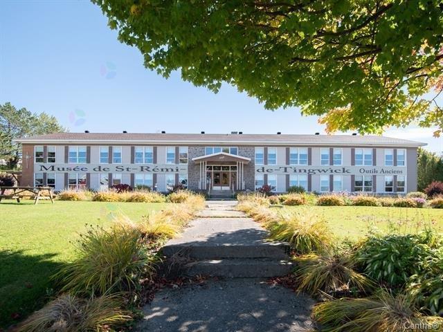 For sale: 1460 Rue Principale, Saint-Rémi-de-Tingwick, Quebec J0A1K0 ...