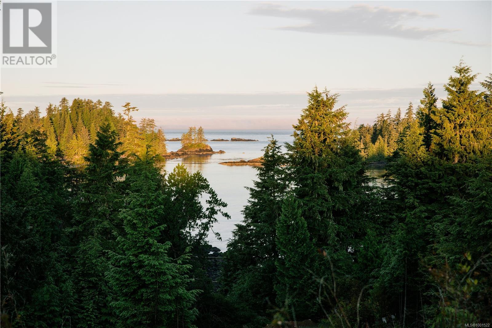 For sale: LOT 11 Hawkes Rd, Ucluelet, British Columbia V0R3A0 - 1001522 ...