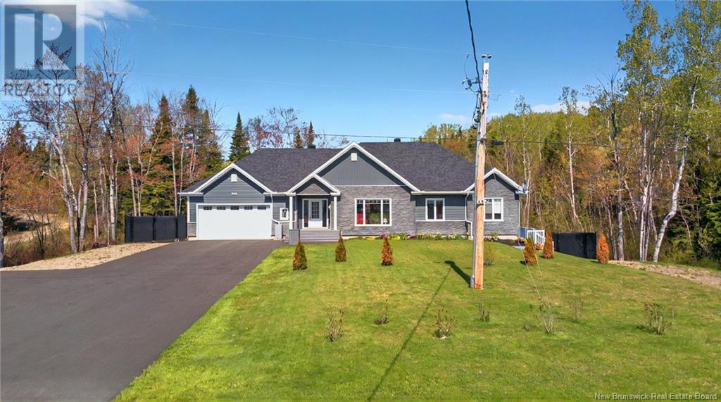 For sale: 593 Drapeau Chemin, Balmoral, New Brunswick E8E1K5 - NB119662 ...