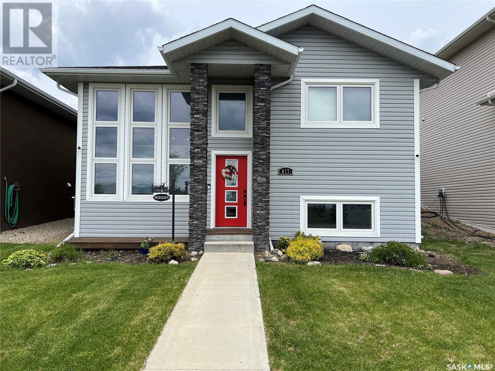 For sale: 617 Douglas DRIVE, Swift Current, Saskatchewan S9H5R6 ...