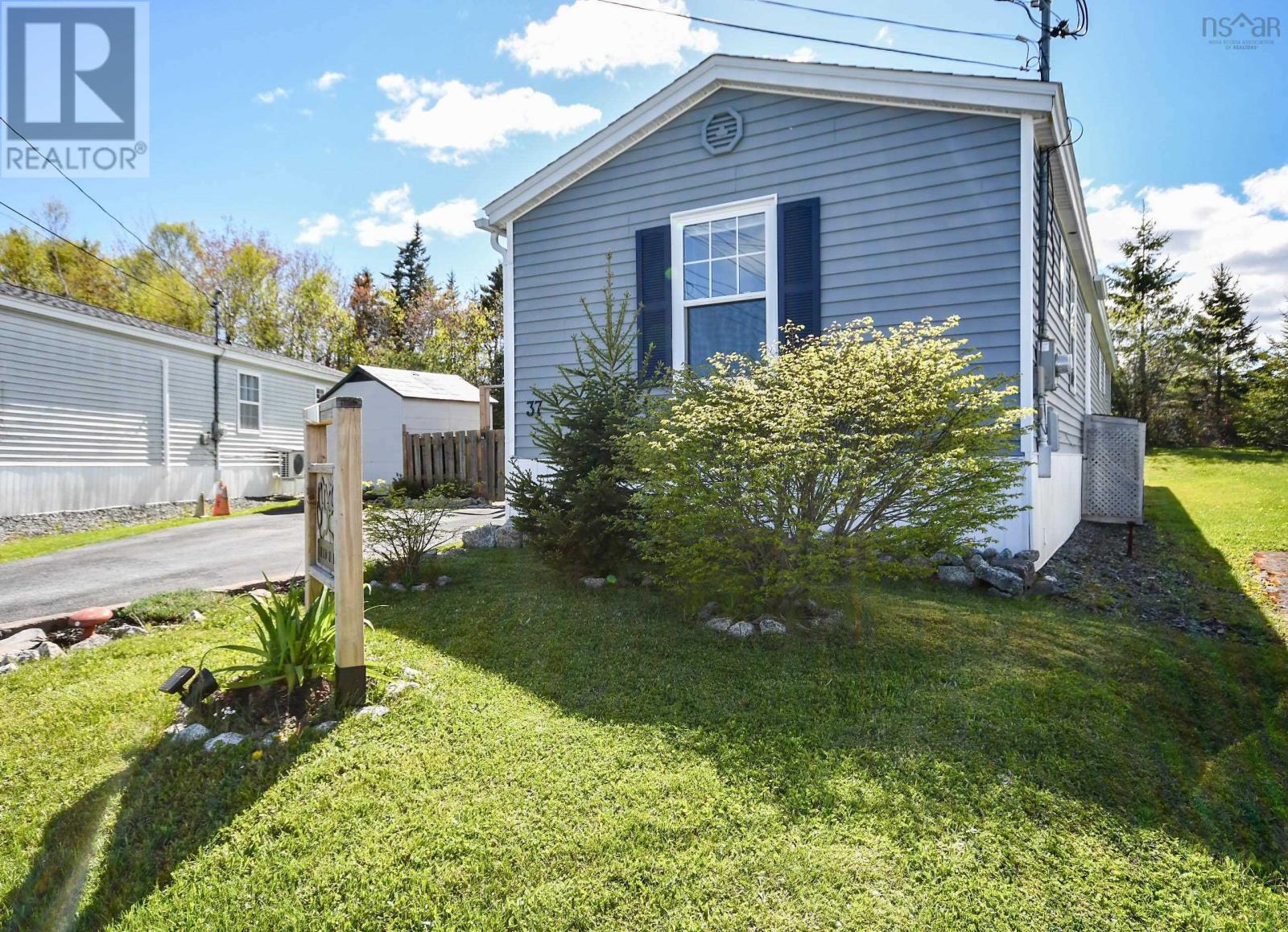 37 Cedar Lane, Eastern Passage, Nova Scotia B3G1S7 | REALTOR.ca