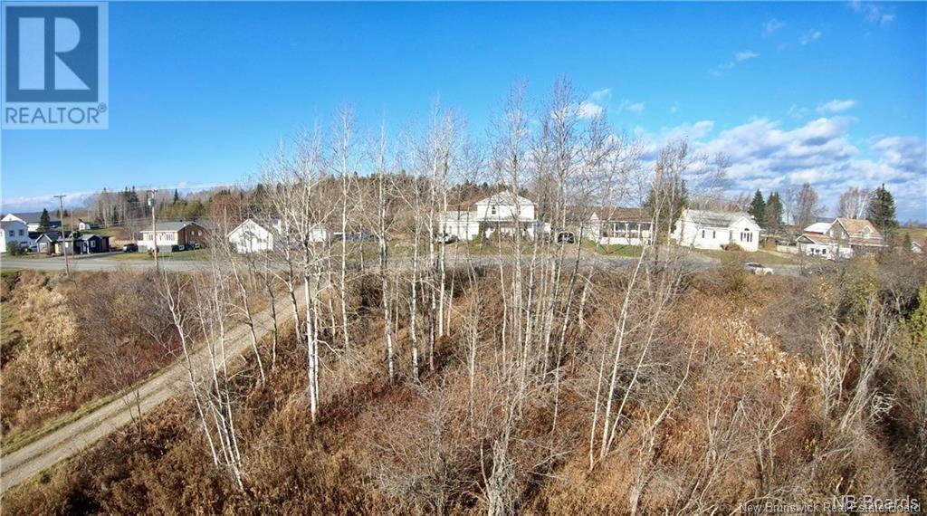 For sale: Ave des Pionniers, Balmoral, New Brunswick E8E1P6 - NB119835 ...