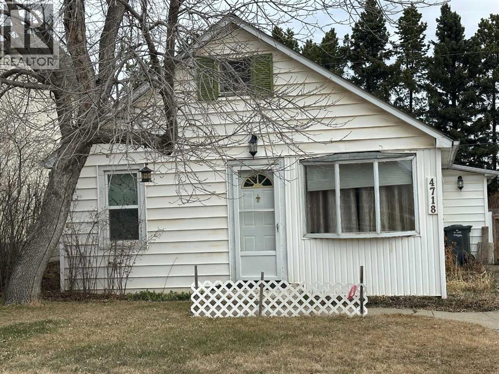 For sale: 4718 53 Avenue, Rimbey, Alberta T0C2J0 - A2211785 | REALTOR.ca