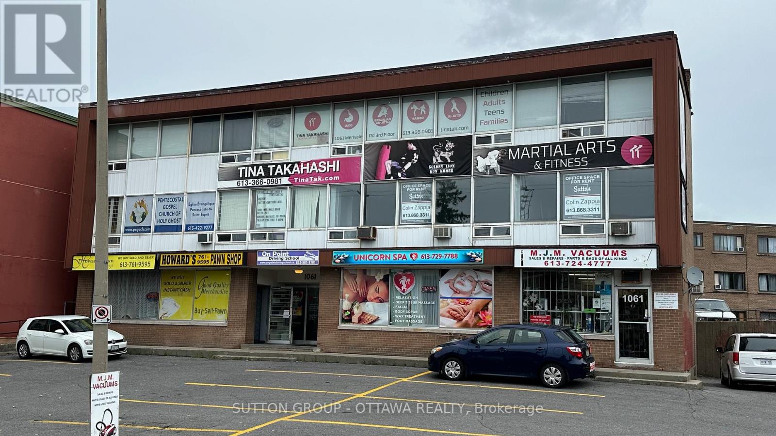 For rent: 205 - 1061 MERIVALE ROAD, Ottawa, Ontario K1Z6A9 - X12196552 ...