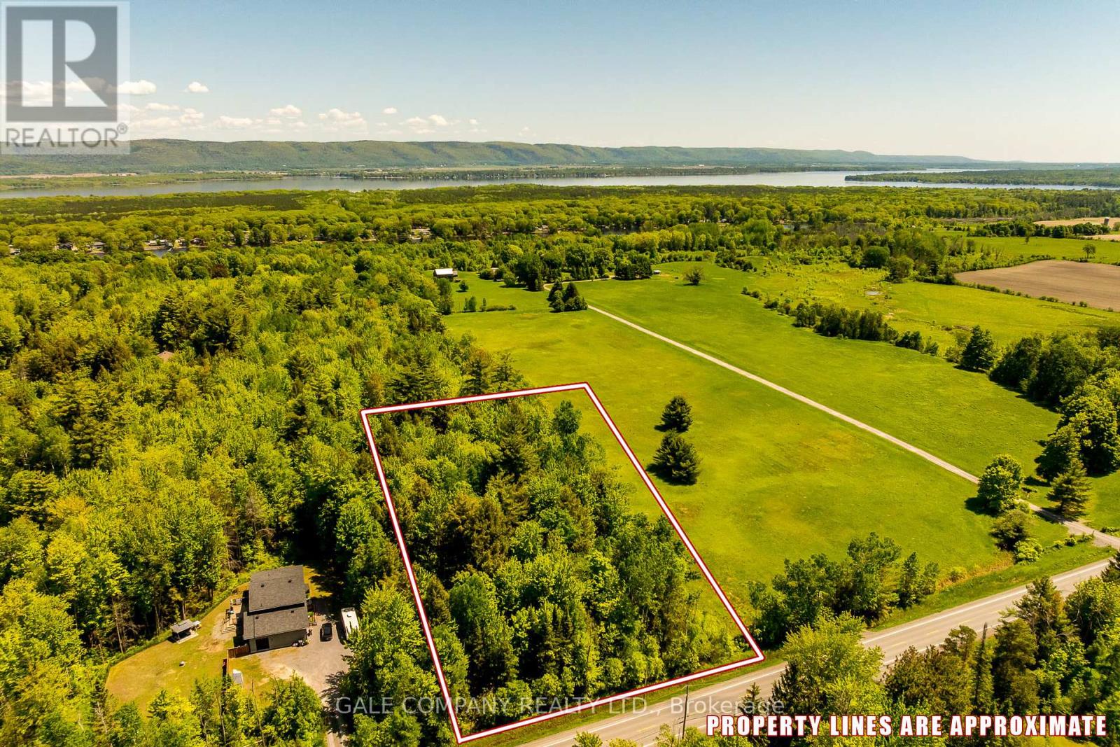 For sale: 4475 DUNROBIN ROAD, Ottawa, Ontario K0A3M0 - X11995231 ...