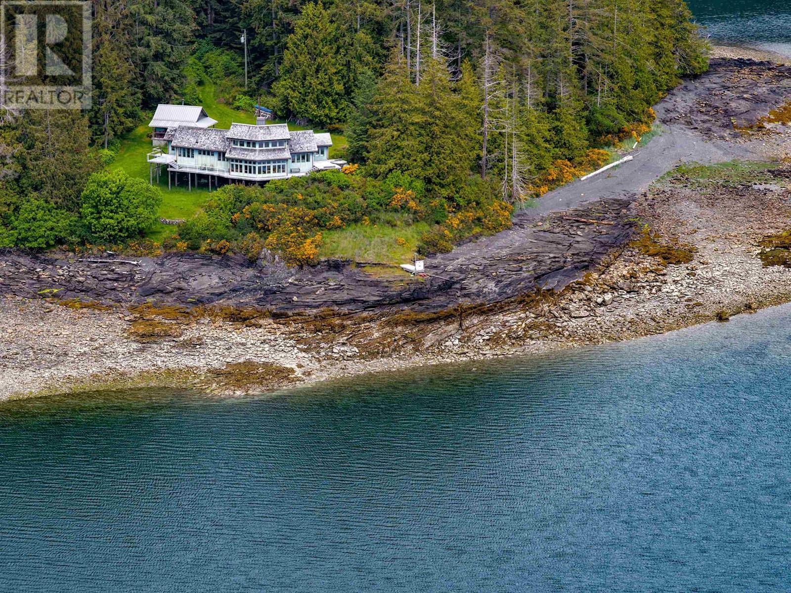 For sale: LOT 1 ROBERTSON ISLAND, Daajing Giids City, British Columbia ...