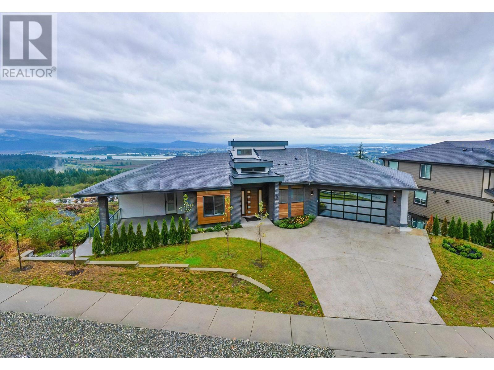 For sale: 1445 SHAY STREET, Coquitlam, British Columbia V3E0M3 ...