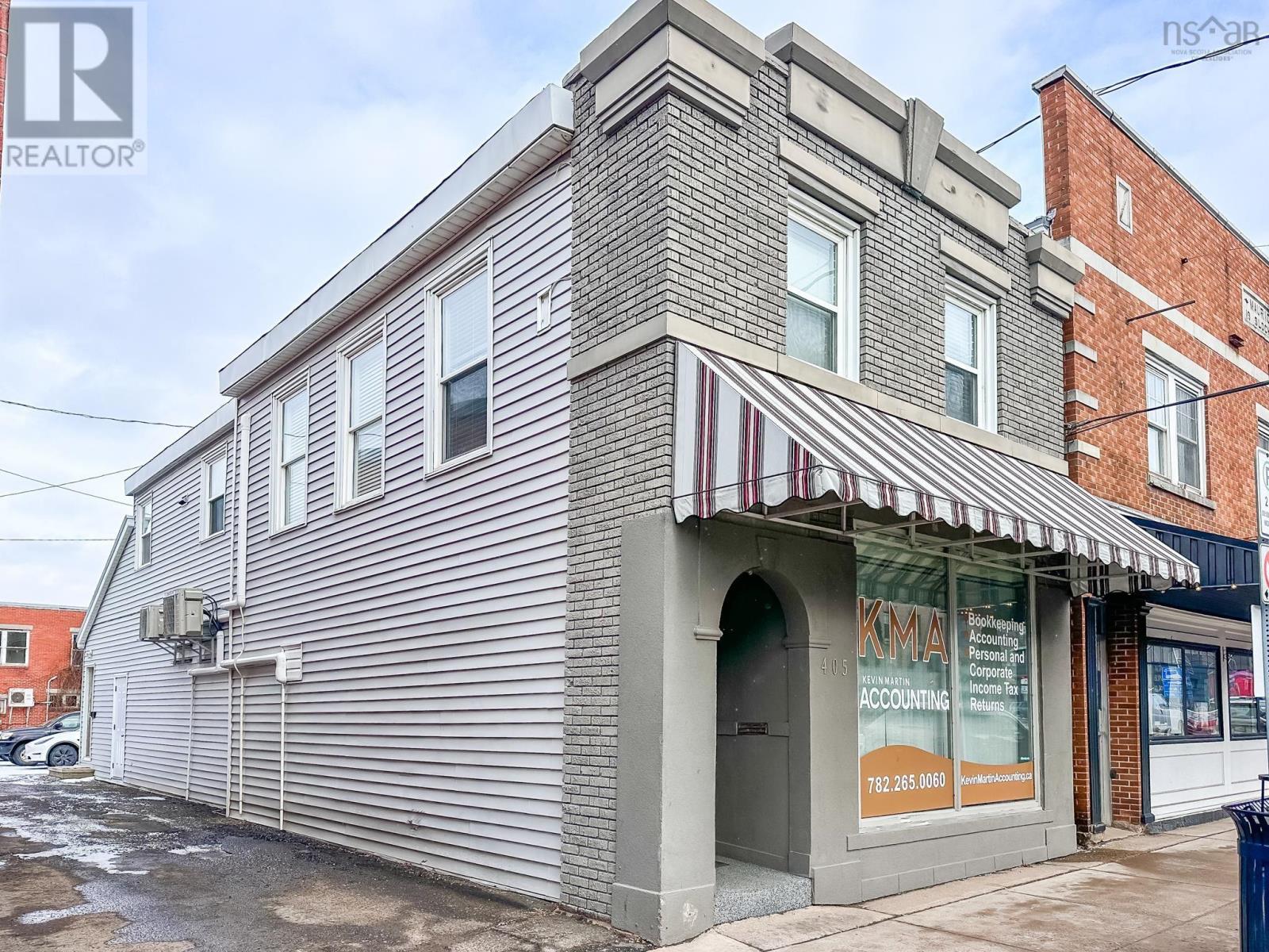 For sale: 405 Main Street, Kentville, Nova Scotia B4N1K7 - 202500756 ...