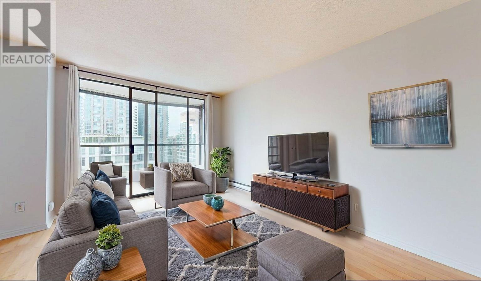 For sale: 2007 1189 HOWE STREET, Vancouver, British Columbia V6Z2X4 ...