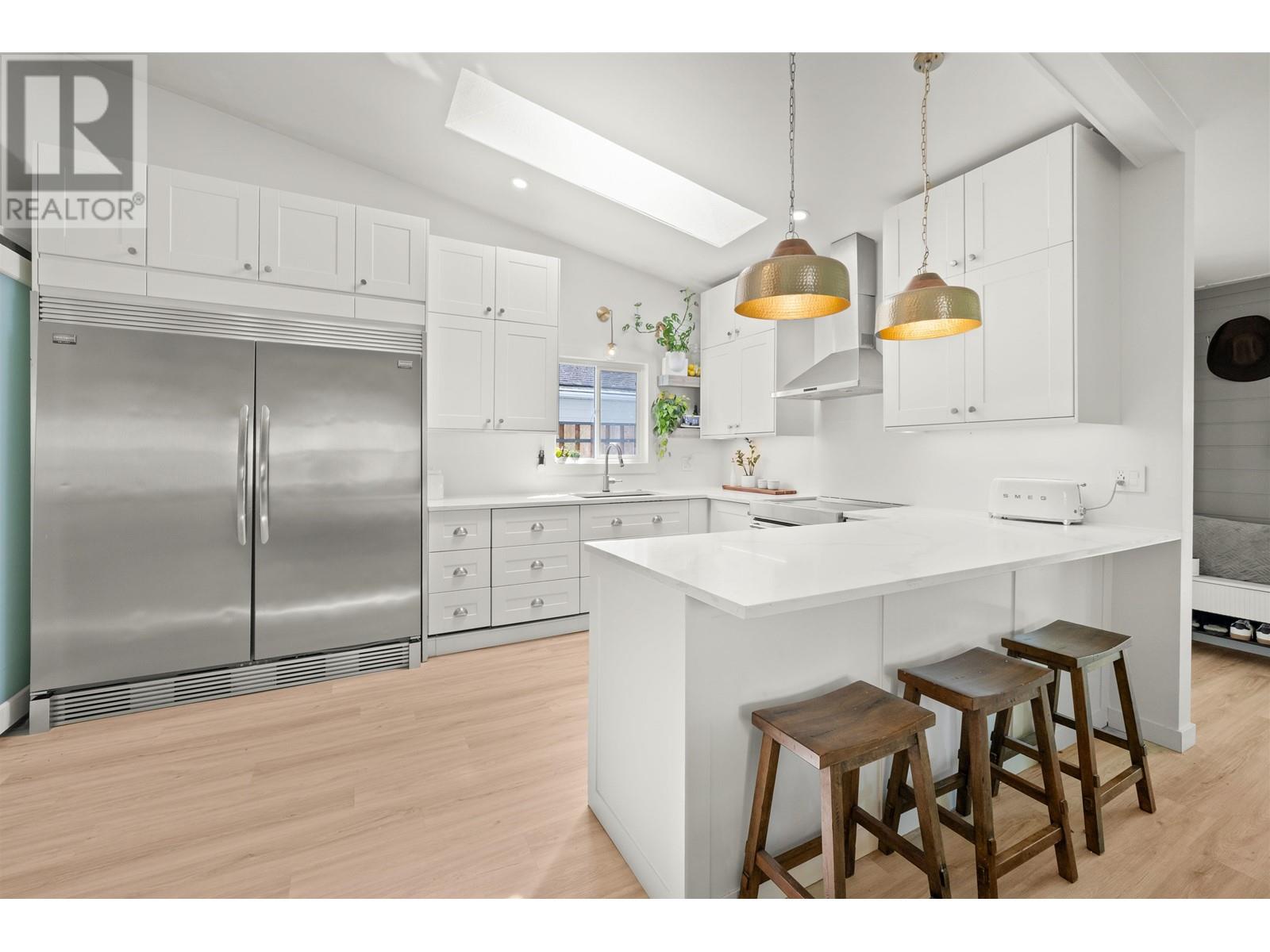 For sale: 3456 VINCENT STREET, Port Coquitlam, British Columbia V3B3T7 - R3012546 | REALTOR.ca