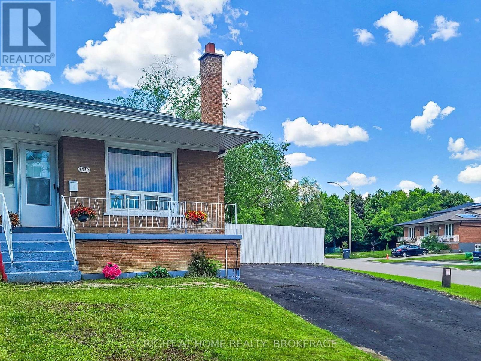 For sale: 3339 VICTORY CRESCENT, Mississauga (Malton), Ontario L4T1M2 ...