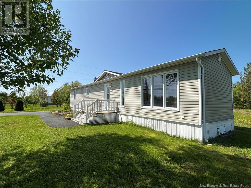 For sale: 48 Route 134, Petit-Rocher-Nord, New Brunswick E8J2H4 ...