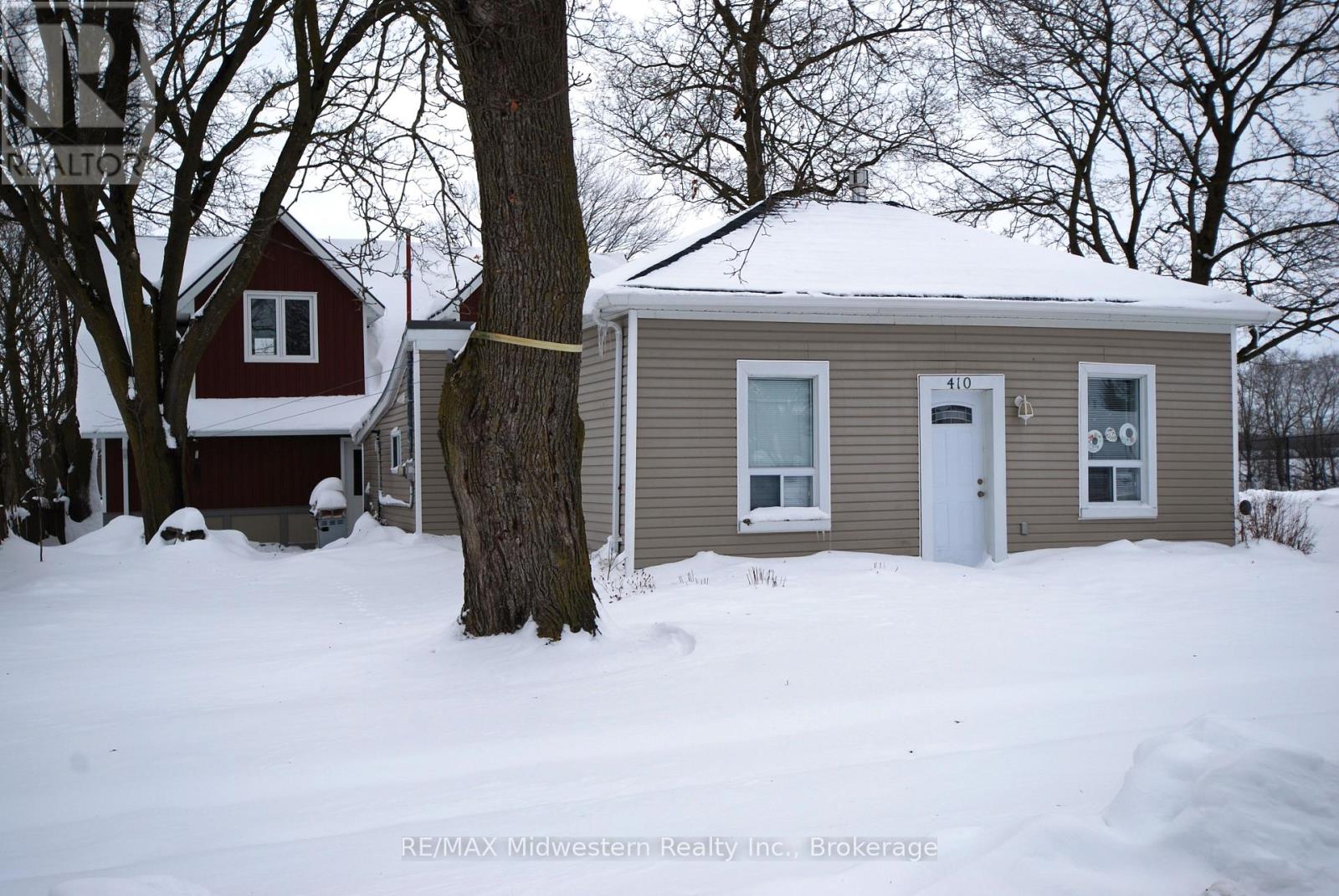 For sale: 410 TEMPLE STREET, Minto, Ontario N0G2P0 - X12206136 | REALTOR.ca