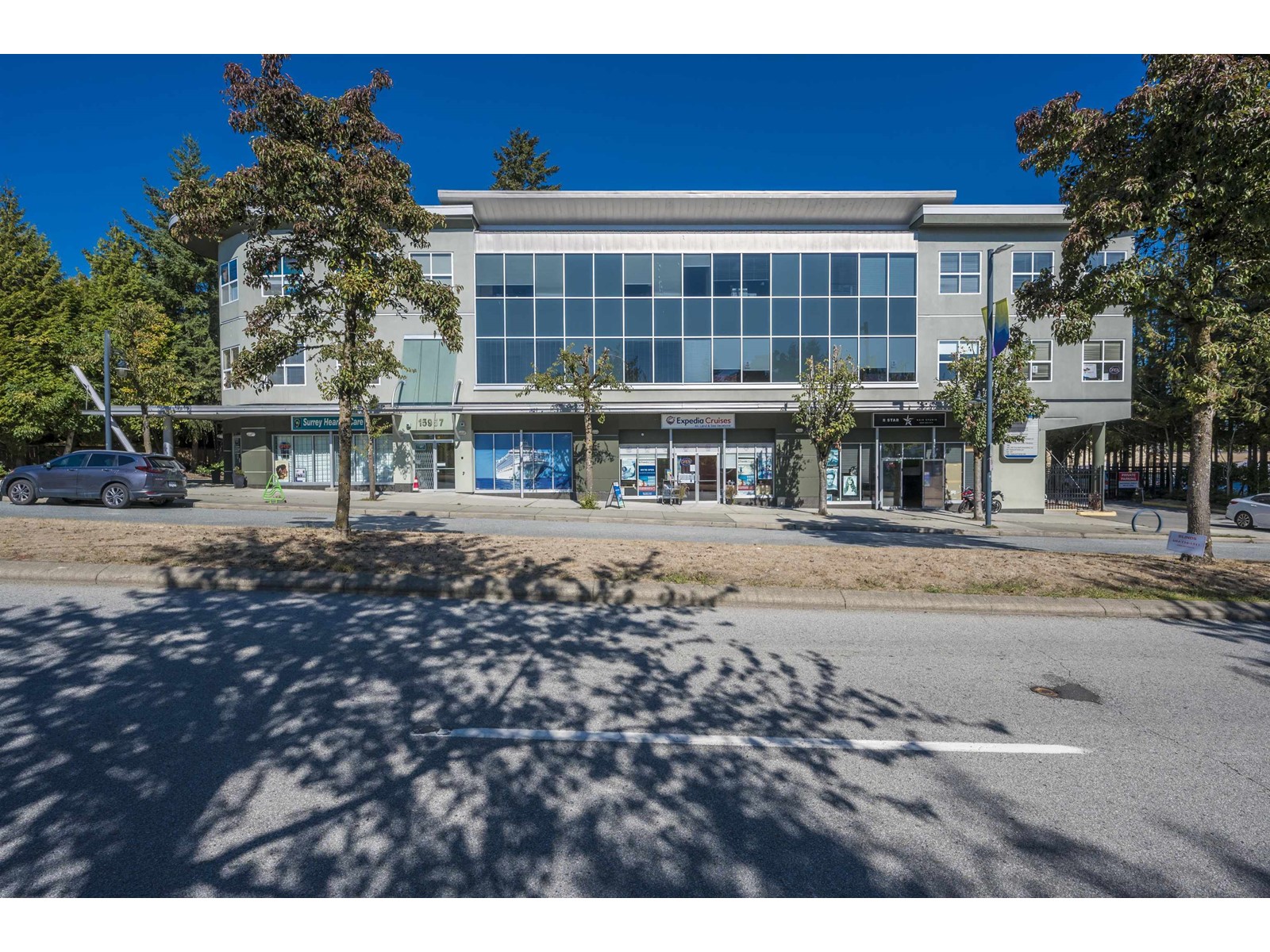 For lease: 305 15957 84 AVENUE, Surrey, British Columbia V4N0W7 - C8069814 | REALTOR.ca