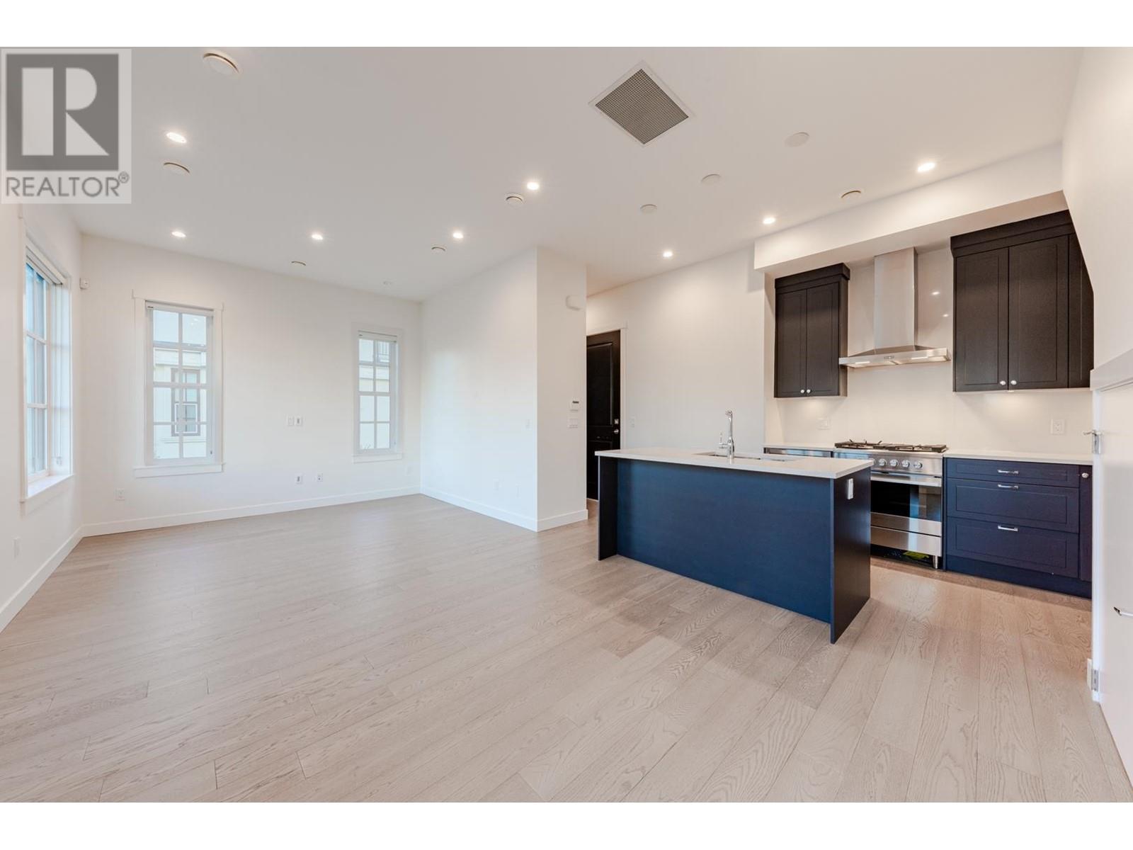 For sale: 1 10495 NO. 2 ROAD, Richmond, British Columbia V7E2E5 ...