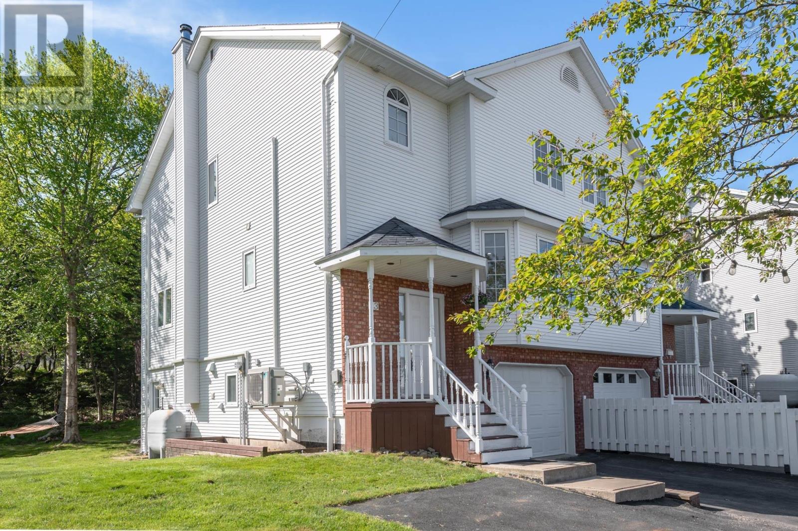 23 Moss Court, Halifax, Nova Scotia B3S1E2 | REALTOR.ca