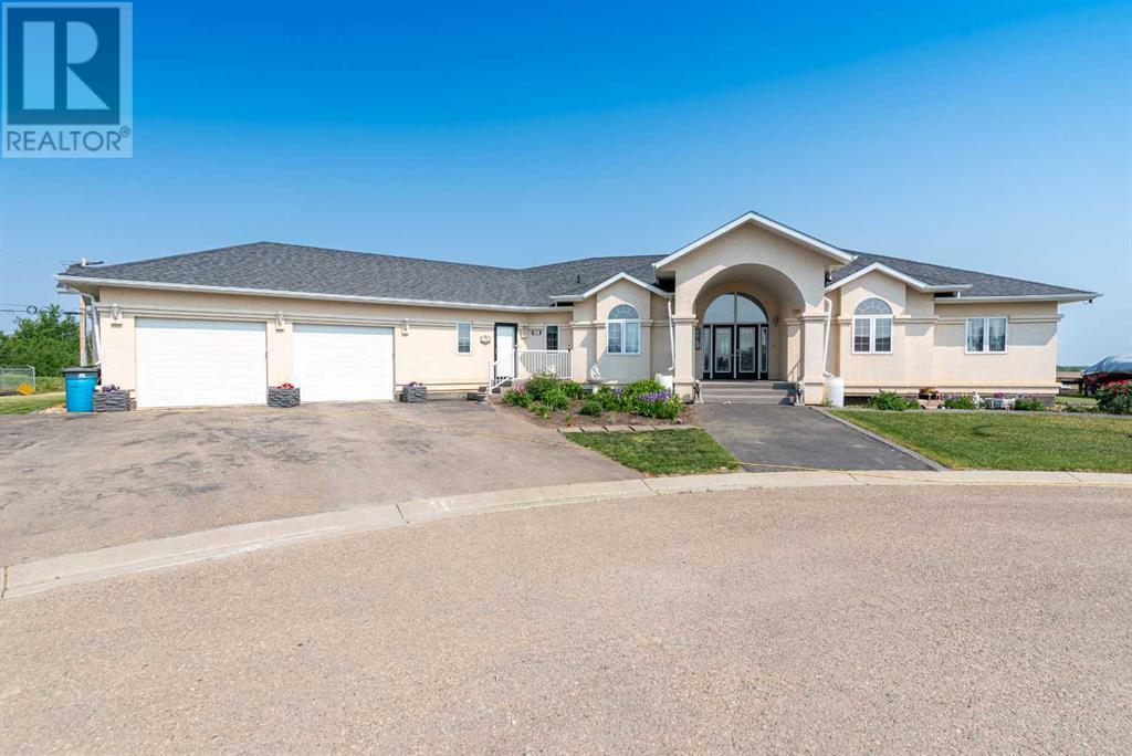 For sale: 612 2nd Street E, Maidstone, Saskatchewan S0M1M0 - A2227318 ...